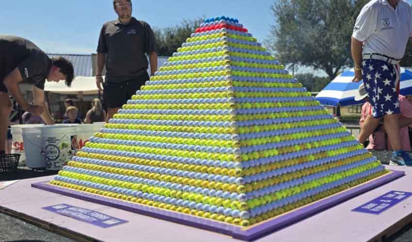 Texas team builds world's largest pyramid made of golf balls | SAMAA TV